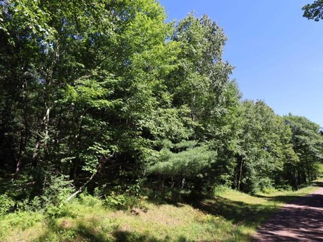 26 N Maple Hill Rd, Washburn, WI 54891