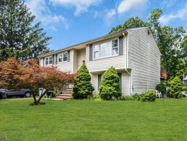 26 Nancy Ln