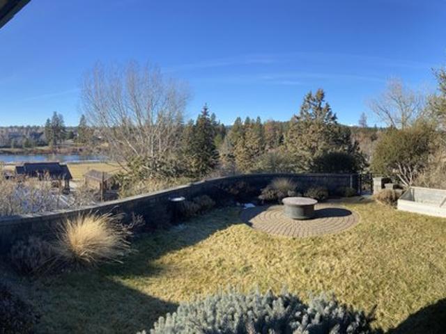 26 NW Shasta Pl, Bend, OR 97703