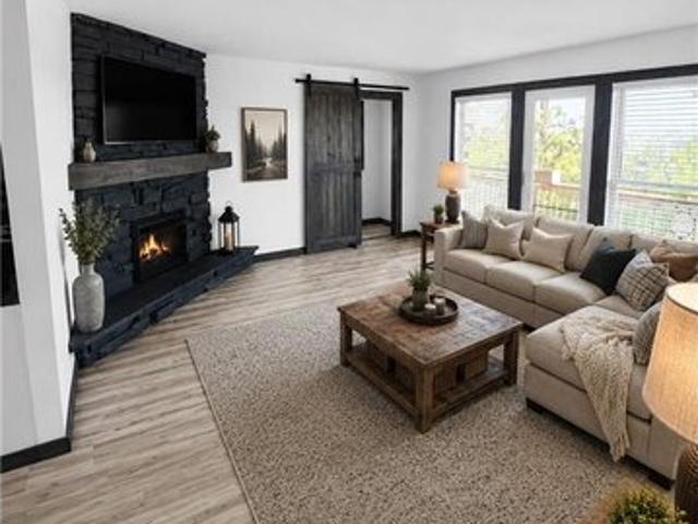 26 Oak Ln, Pine Island, MN 55963