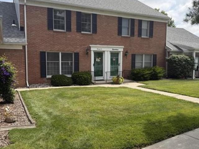 26 Olde Orchard Dr, Perrysburg, OH 43551