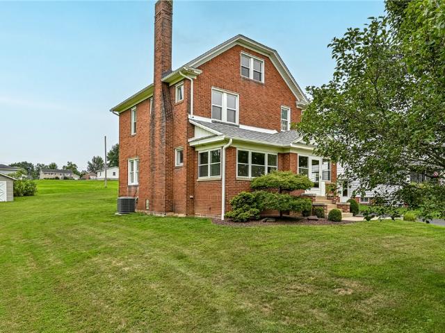 26 Overlook Ln