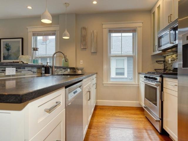26 Park Rd Unit 2, Belmont, US, MA