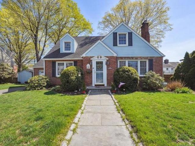 26 Parkhill Ave, Norwalk, CT 06851