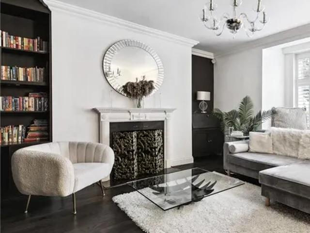 26 Pembridge Villas, London, W11 3EL, United Kingdom | 2 bed apartment for rent #83113921 | Rentberry