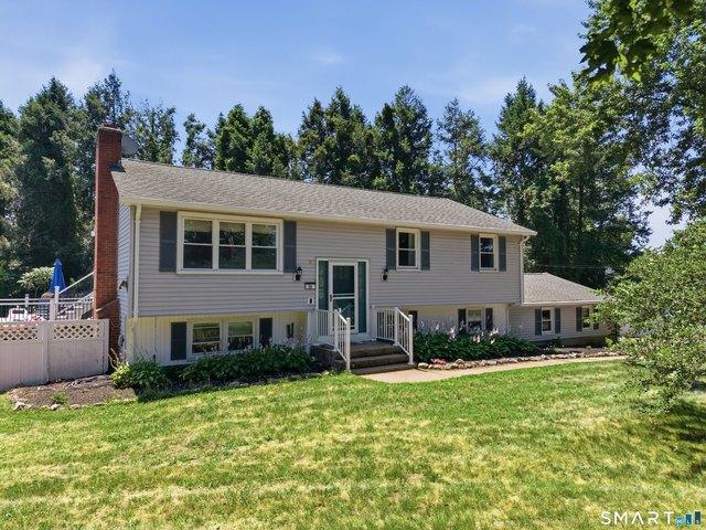 26 Pearl Dr, Vernon, CT 06066