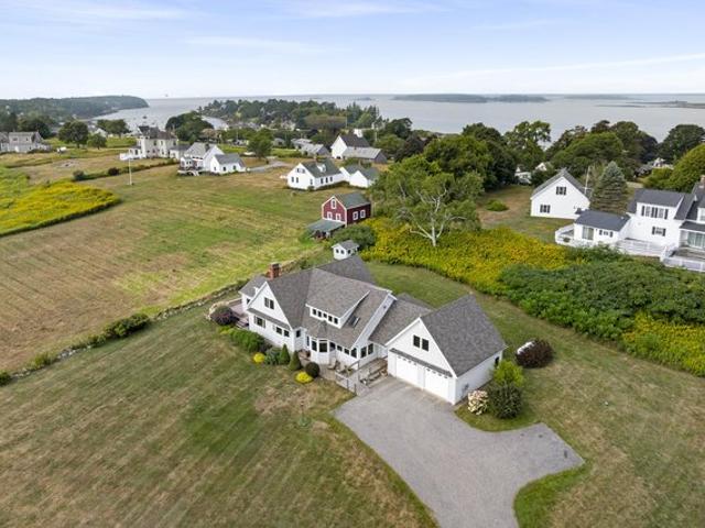 26 Pebble Ln, Harpswell, ME 04003