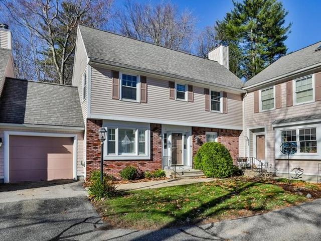 26 Pheasant Run Ln, Stratham, NH 03885
