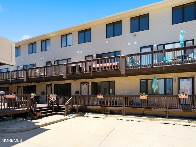 26 Philadelphia Avenue Unit 2
