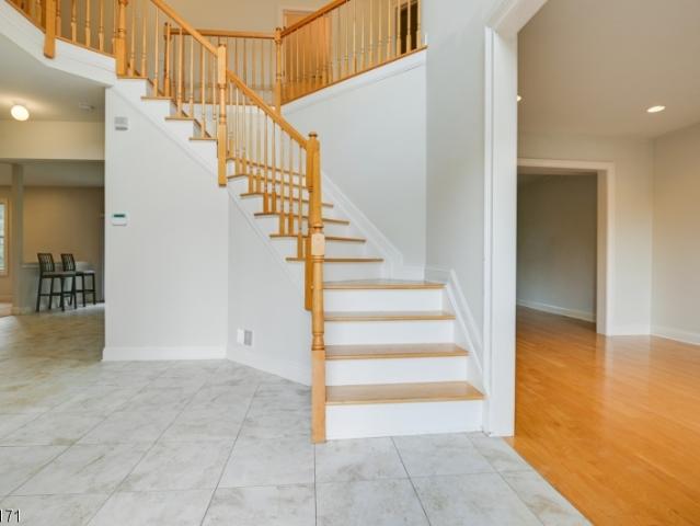 26 Pine Ln
