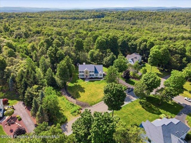 26 Pinewood Dr, Covington Township, PA 18424