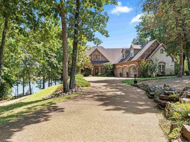 26 Pillar Ln, Hot Springs Village, AR 71909