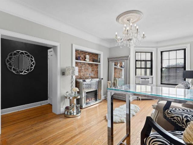 26 Pondfield Road 3C