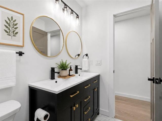 26 Ridgeview Court