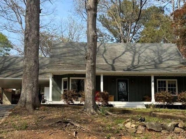 26 Ridgewood Dr, Cartersville, GA 30120