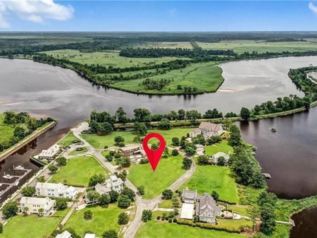 26 Riverview Dr, Richmond Hill, GA 31324
