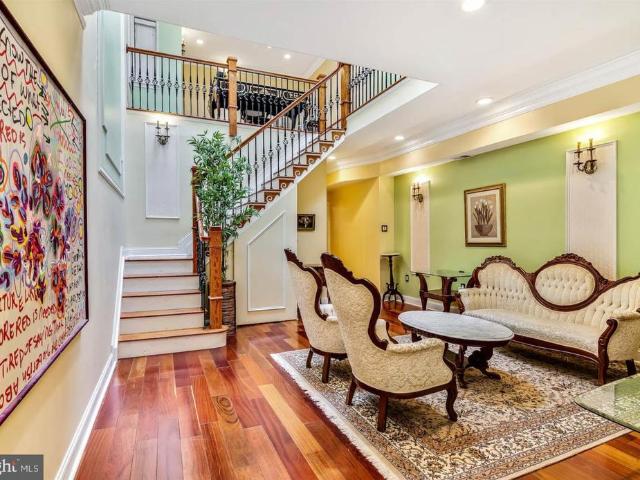 26 S Strawberry Street
