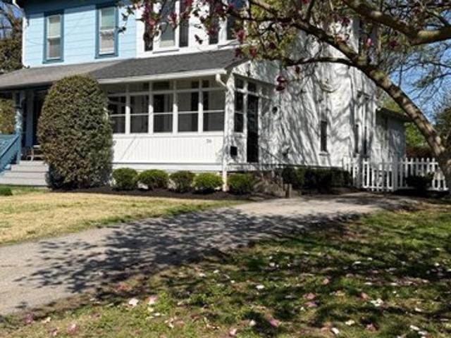 26 S Wyoming Ave, Ardmore, PA 19003