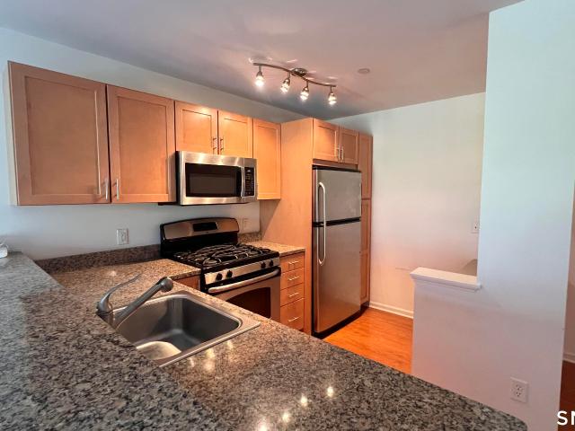 26 School House Dr, Unit 204, West Hartford, CT 06110 | MLS #24168 | Compass