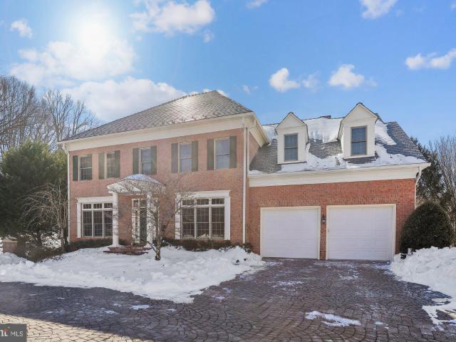 26 Sandalfoot Ct, Potomac, MD 20854 | MLS #MDMC2216 | Compass