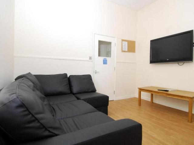 26 Salisbury Road 5 bed house share to rent £3,142 pcm £725 pw