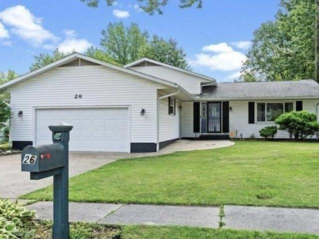 26 Skyview Dr, Springfield, IL 62702