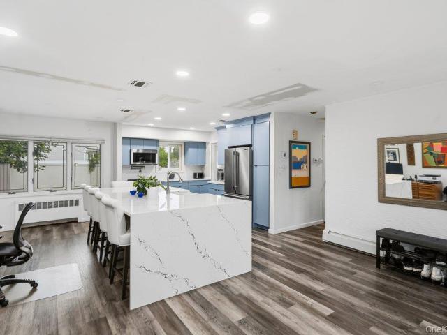 26 Sheridan St, Old Bethpage, NY 11804 | MLS #1018