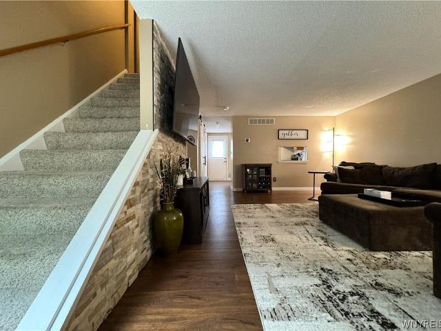 26 Stoneledge Court