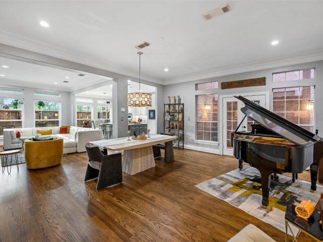 26 Stalynn Ln, Houston, TX 77027 | MLS #39996 | Compass
