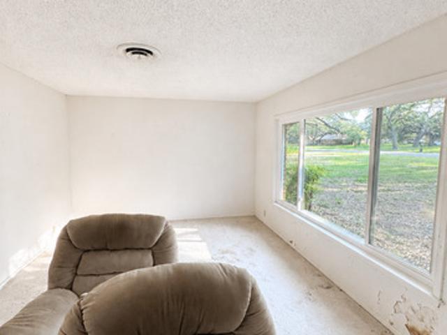26 Sunrise Dr