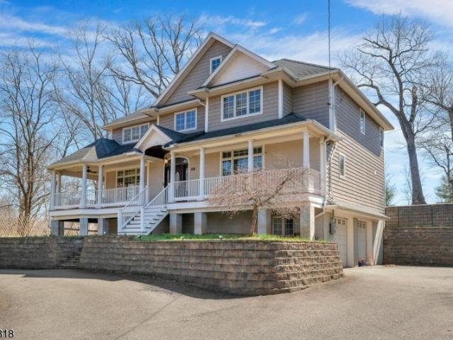 26 Sunset Rd
