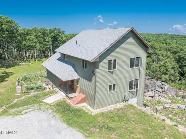 26A Stonebridge Way, Tyringham, MA 01264