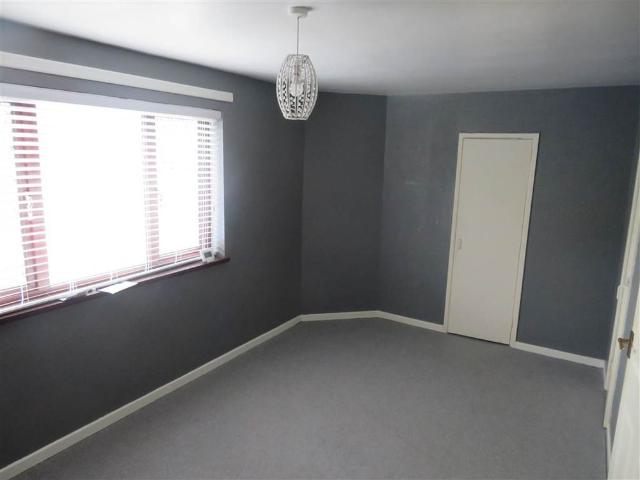 26B Inishowen Drive, Belfast, BT10 0EU