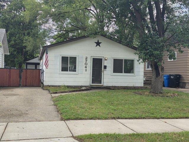 27041 Brettonwoods St, Madison Heights, MI 48071