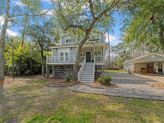 27044 Lucille Dr, Lacombe, LA 70445