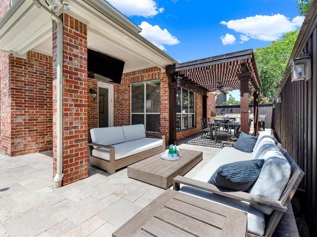 2704 Mendocino Circle