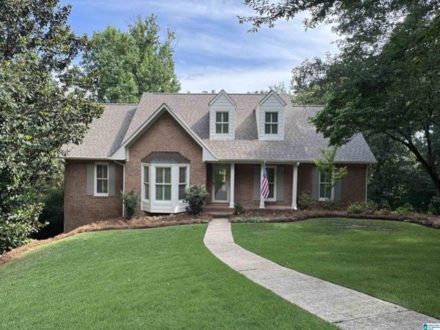 2704 Old Looney Mill Cir, Birmingham, AL 35243