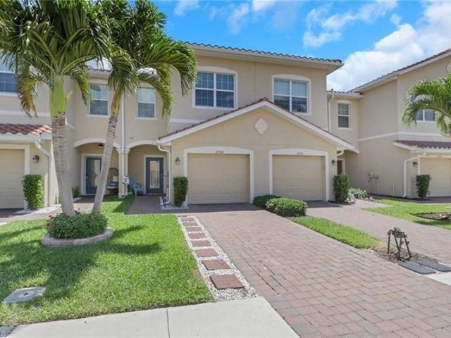 2704 Blossom Way, Naples, FL 34120
