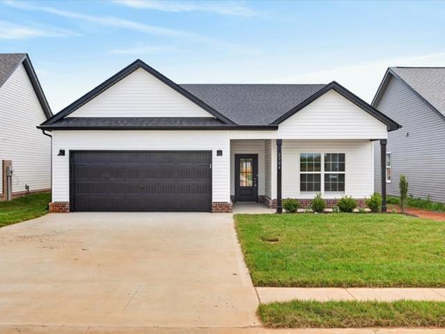 2704 Brewster Dr, Clarksville, TN 37042