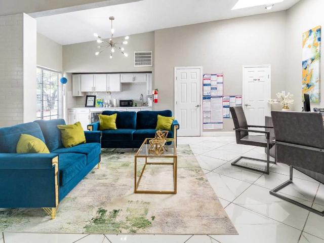 2704 CDMX 3 Bedroom Apartment for Rent at 2704 S Cockrell Hill Rd, Dallas, TX 75211