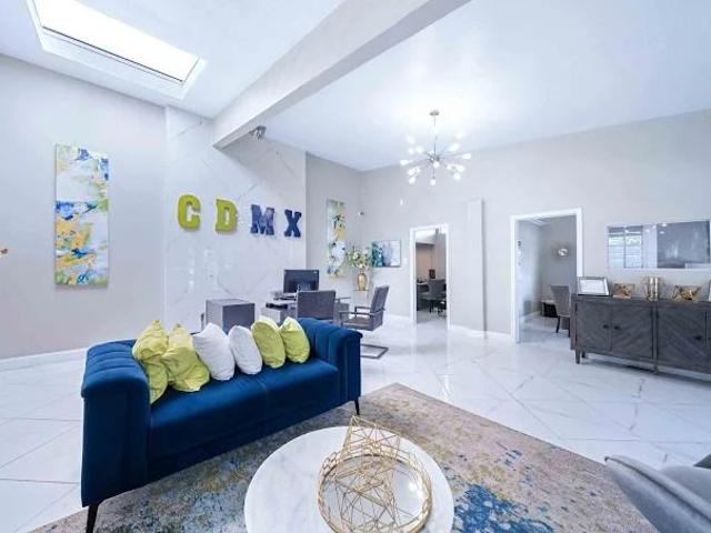 2704 CDMX Studio Apartment for Rent at 2704 S Cockrell Hill Rd, Dallas, TX 75211