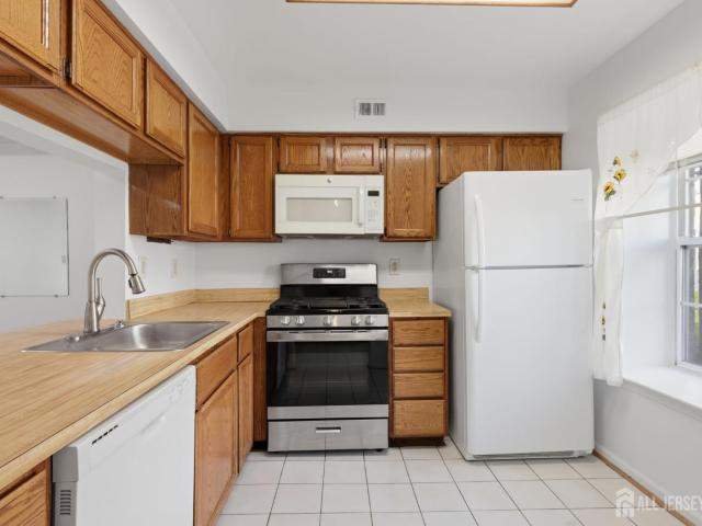2704 Commons At Kingswood Drive