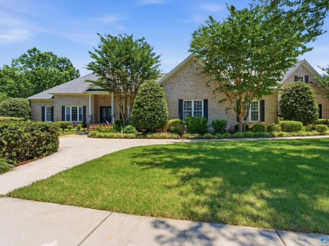2704 Hampton Cove Way