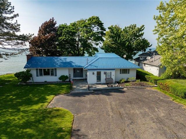 2704 Lake Rd, Silver Creek, NY 14136