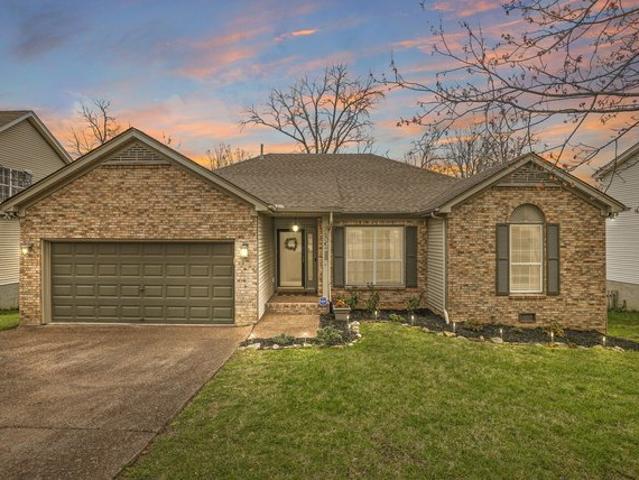 2704 Leesa Ann Ln, Old Hickory, TN 37138
