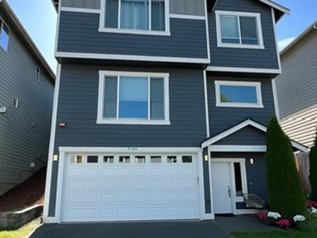 2704 S 120th Pl, Seattle, WA 98168