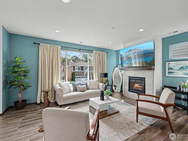 2704 S 120th Place