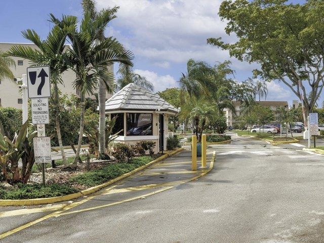 2705 NW 104th Ave Apt 206, Sunrise, FL 33322