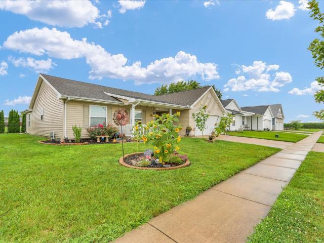 2705 N Skyline Drive