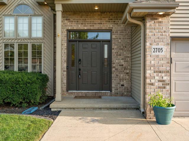 2705 oakwood circle
